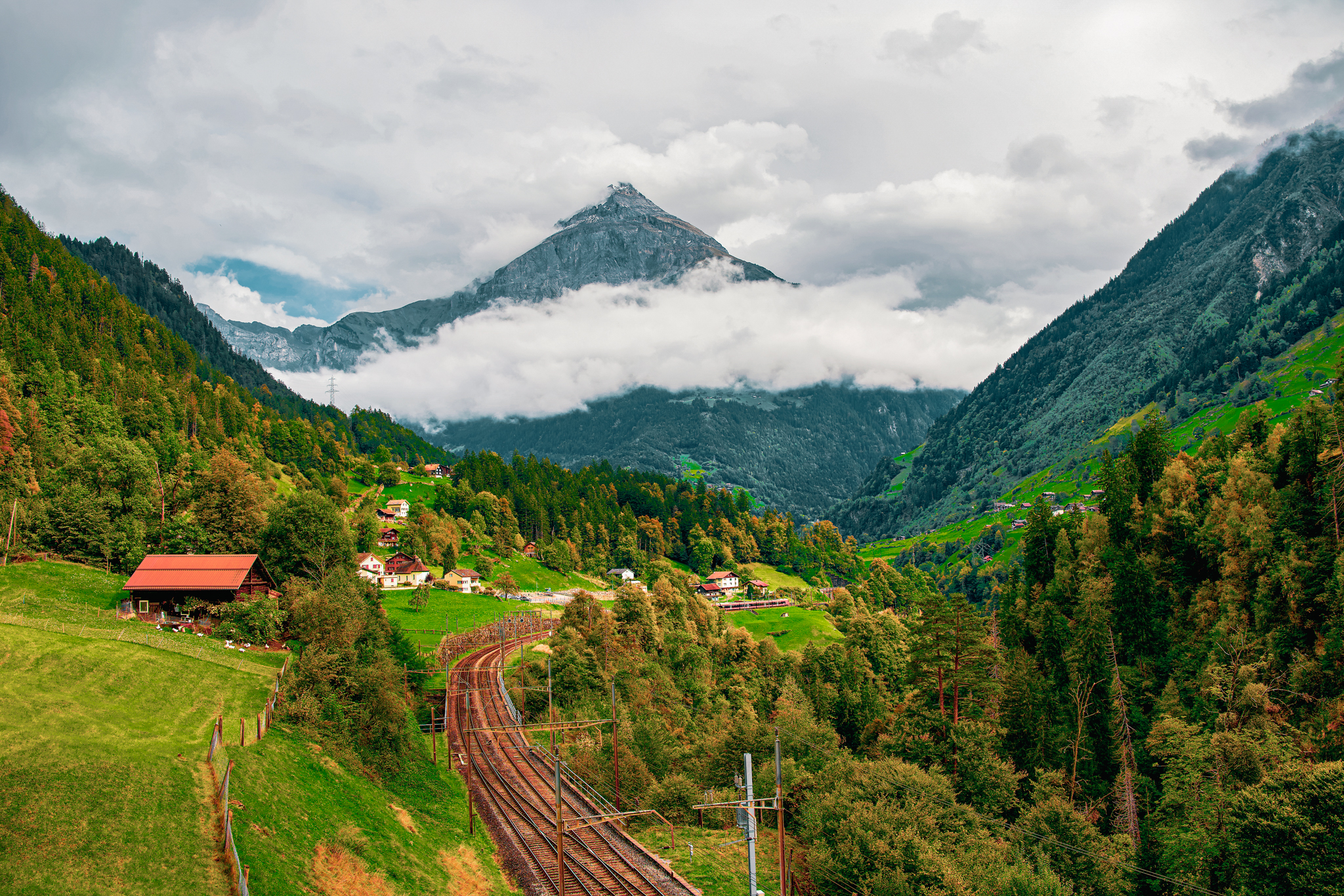 Luxury Train Travel from Paris to Istanbul: Group Trip Itinerary
